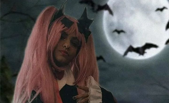 Belo cosplay da Krul Tepes, de Owari no Seraph, da Coral