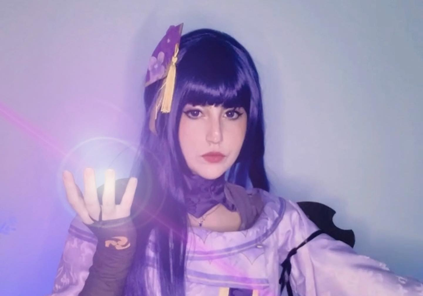 Streamer e cosplayer Emma faz lindo cosplay da Shogun Raiden, de ...